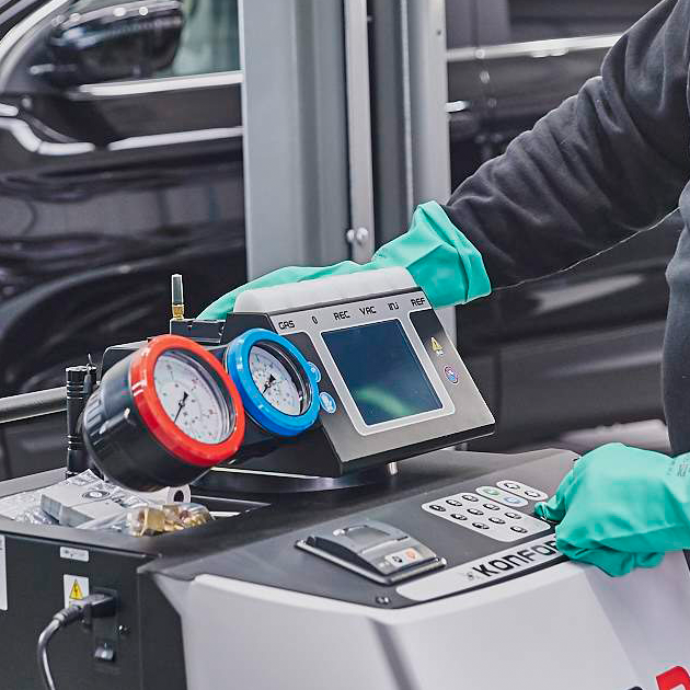 Air Con Regas R1234YF - Book Online | ATS Euromaster